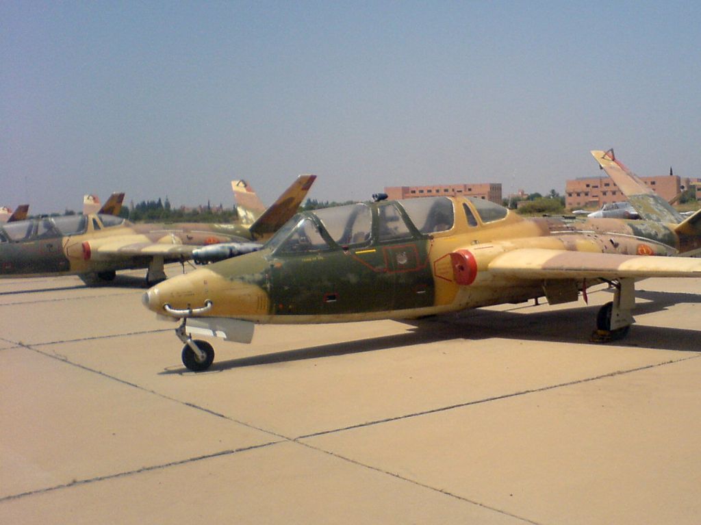 Forças Aéreas Exóticas: Cores, Marcas e Fotos: Fouga Magister - Real ...