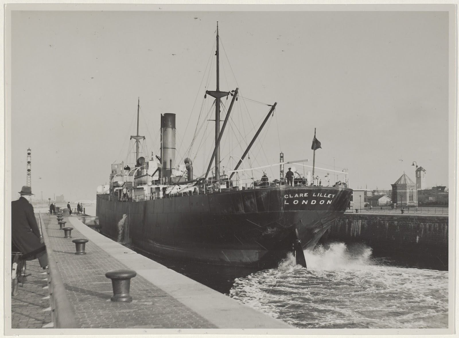 WARSHIPSRESEARCH: British merchant ship Clare Lilley