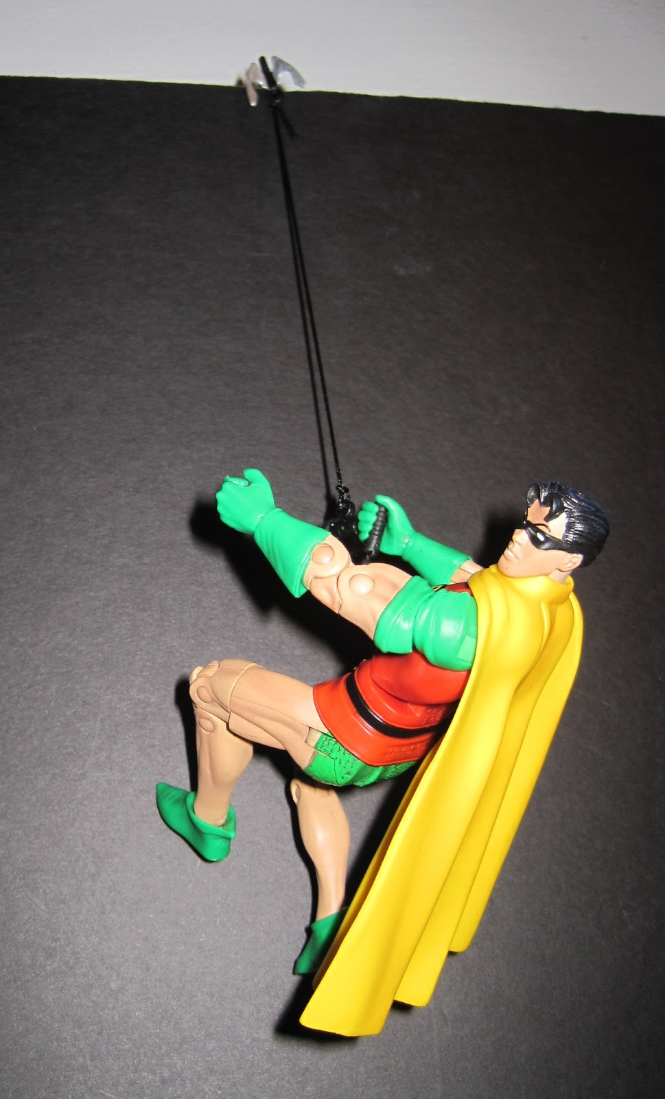 Toy Remix: DC Universe Classics: Robin