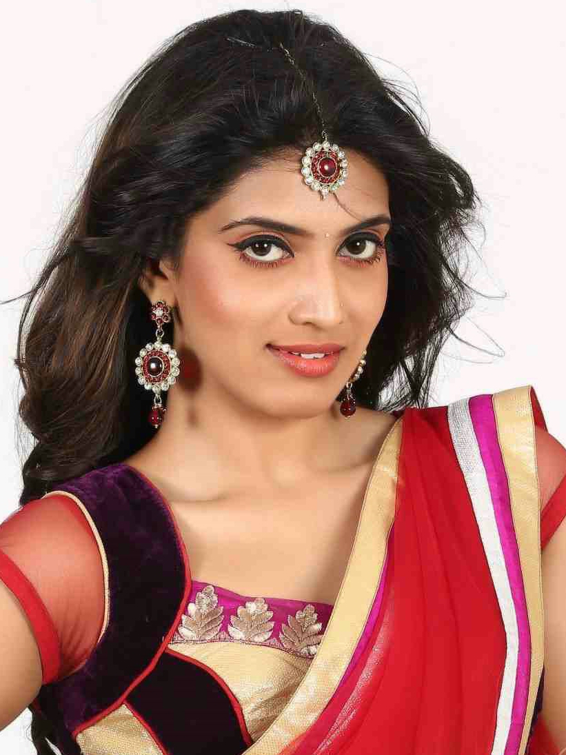 Telugu TV Bhamalu: Sameera Sheriff Navel Show