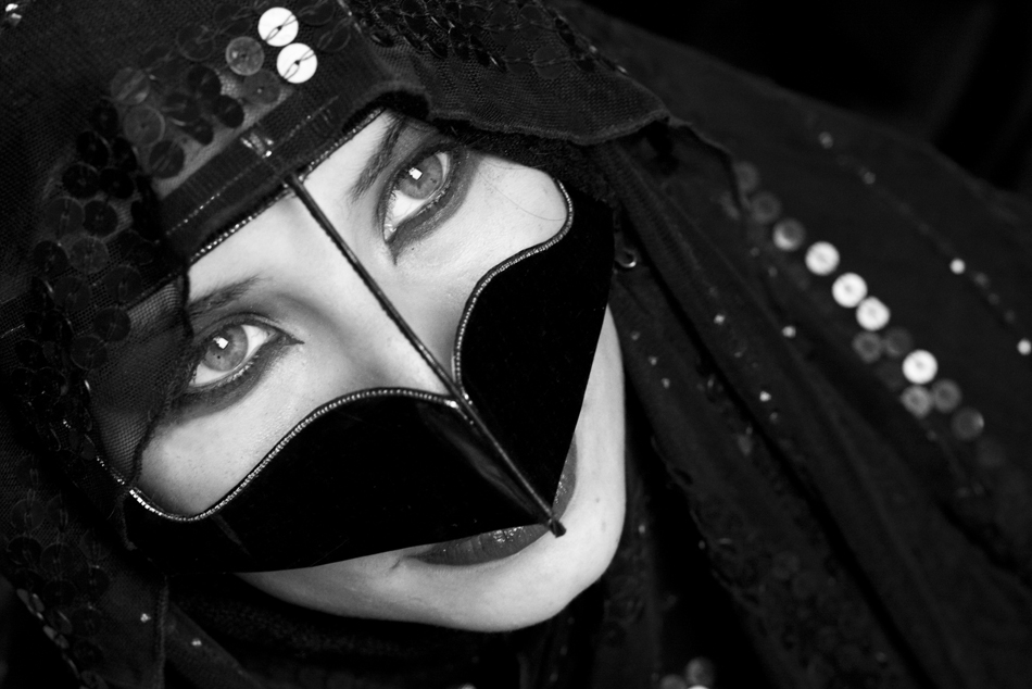 Fatima Abbadi Photography: The Burqa . UAE National female garments