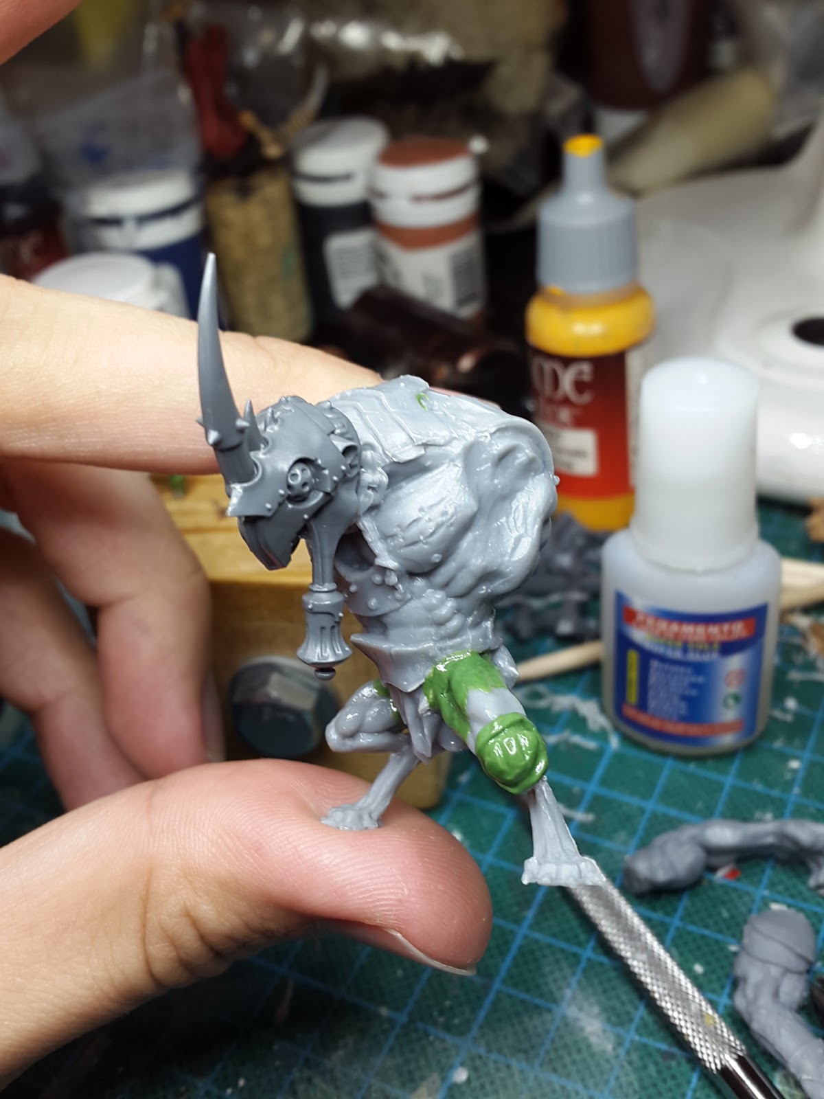 Siarom: Skavenblight Scramblers, Bloodbowl Albino Rat Ogre conversion