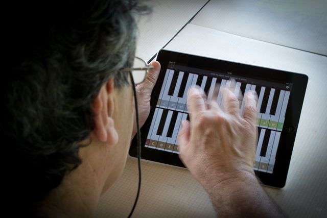 iPads in Education: 10 Interesting Uses of the iPad for the Classroom ...