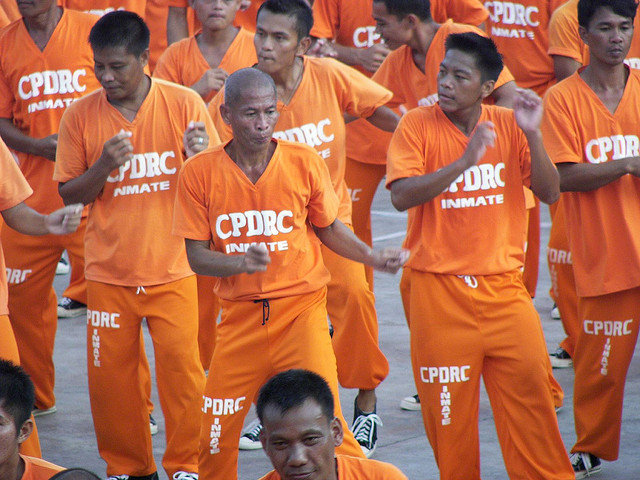 The Dancing Prisoners of the Philippines ~ Kuriositas