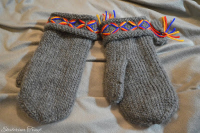 Forest Lair: Mittens from Lapland [Daily Photo #210]