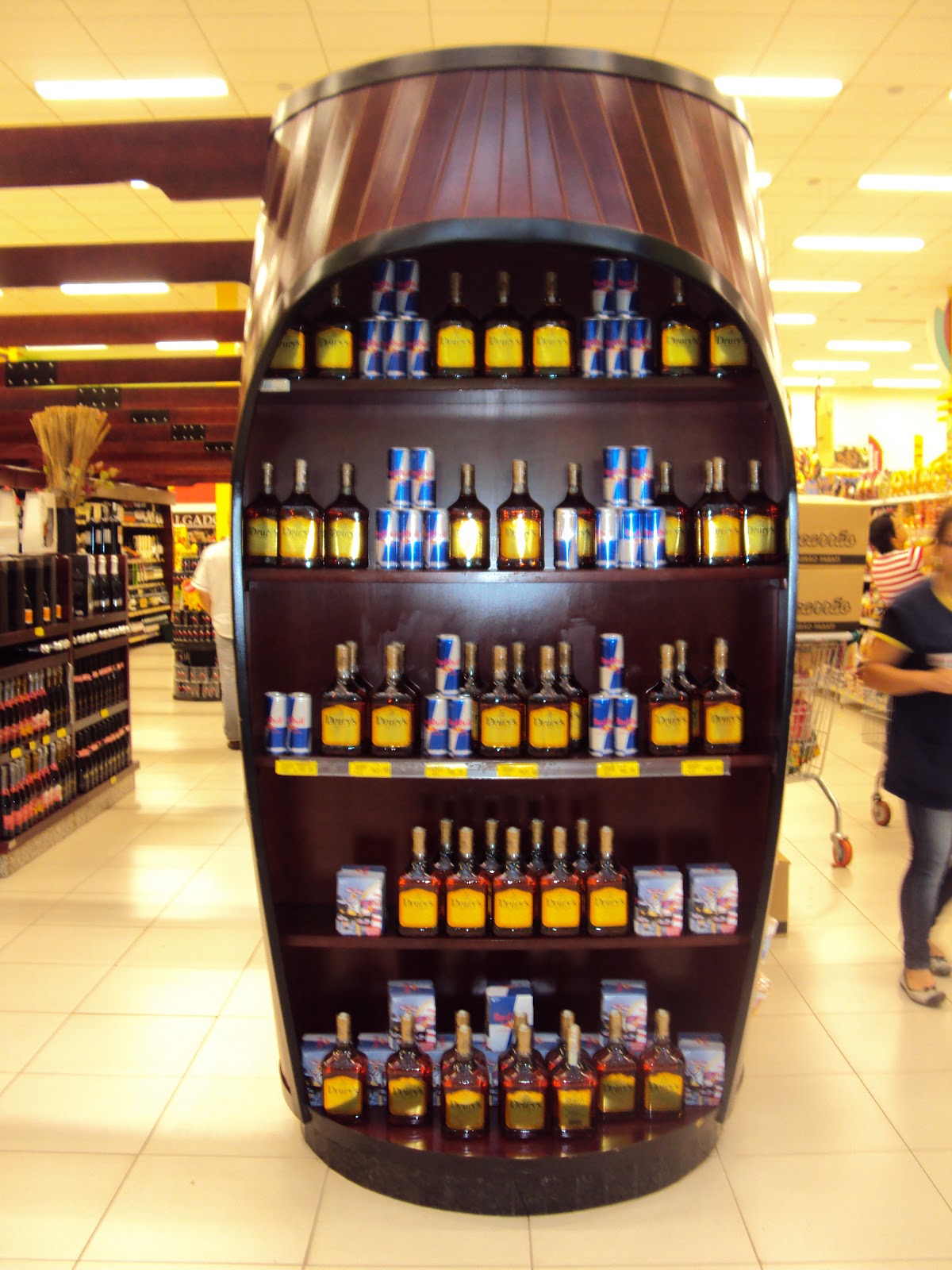 Ronaldo Comercial: Cross Merchandising Red Bull