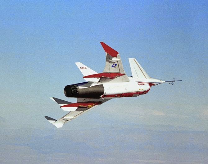 Kool Fun Info: The Most Unusual And Stunning Aircraft In The World