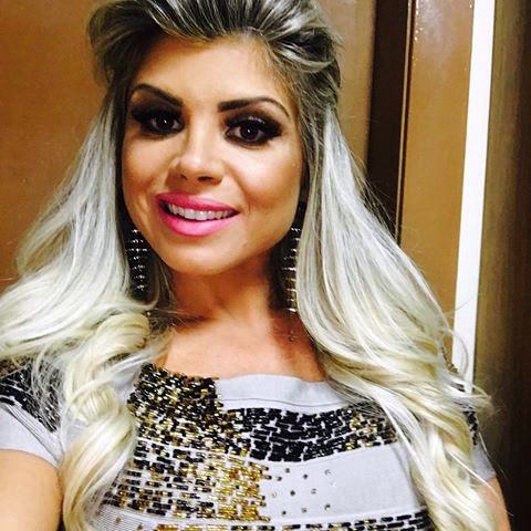 MUJERONES ESPECTACULARES: CARINE FELIZARDO