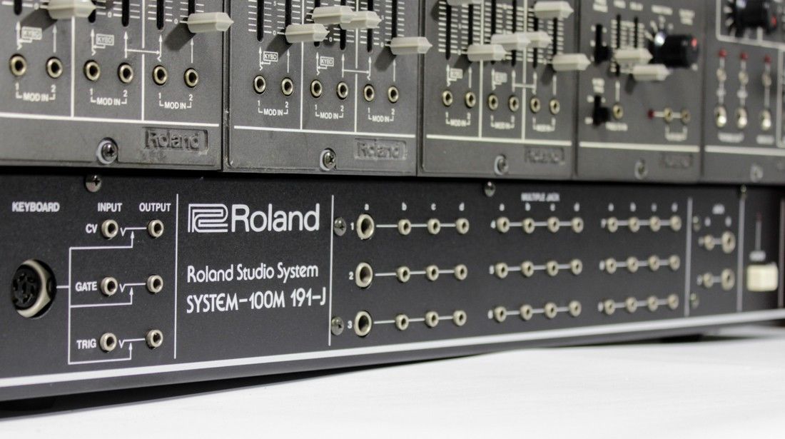 MATRIXSYNTH: ROLAND SYSTEM 100M Vintage Analog Modular Synthesizer