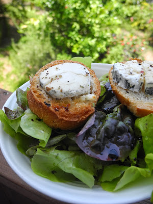 Délice Sacré: Toast de chèvre chaud au miel