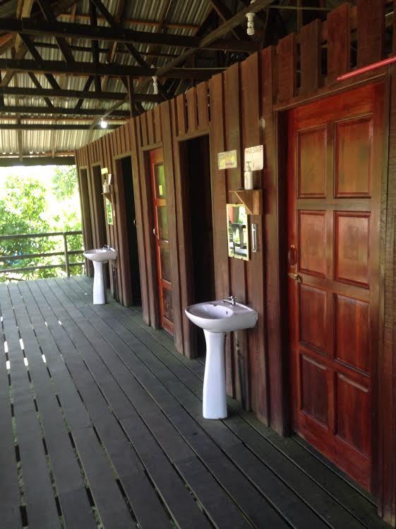 Tempat Menarik di Kuching: Kampung Panchor Dayak Hot Spring