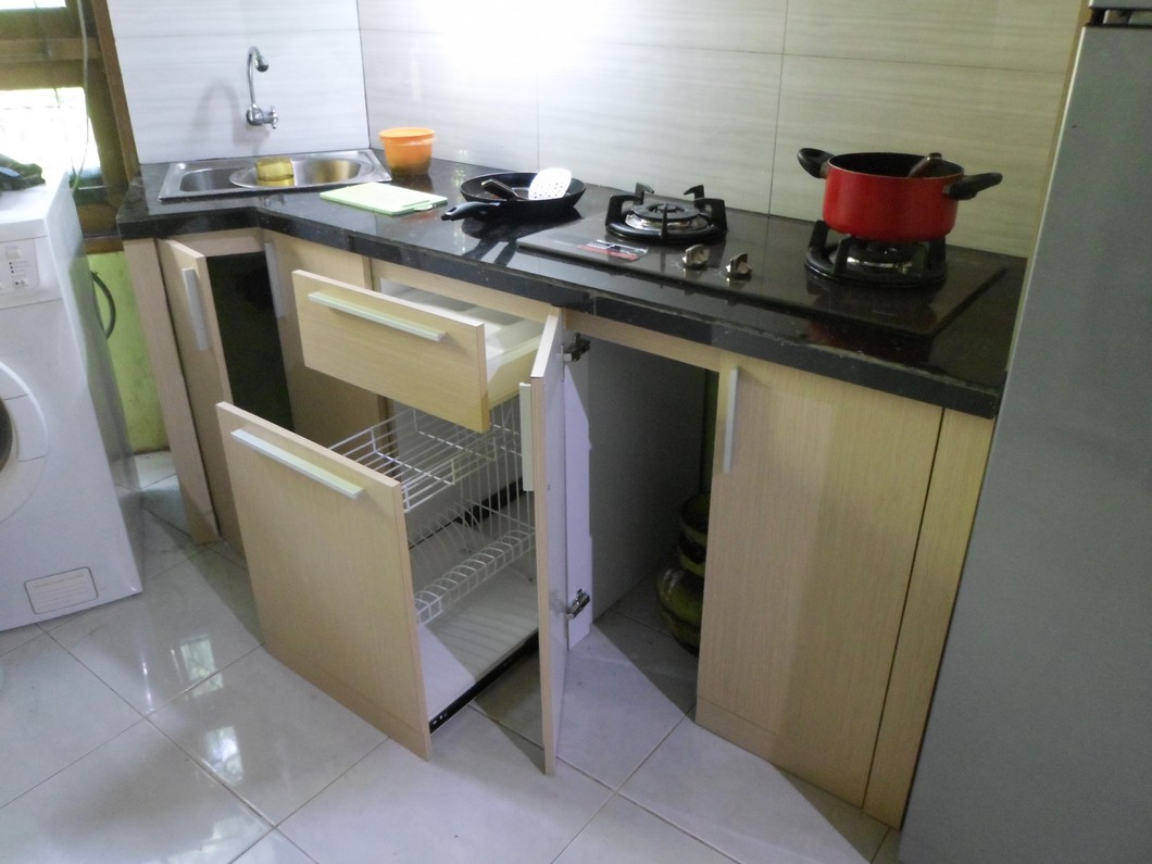 Kitchen Set Dinding Tidak Siku | Kitchen Set Semarang