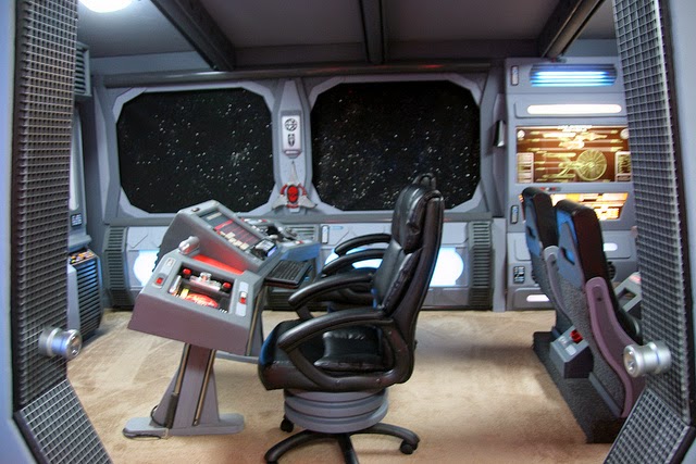 310.Το Enterprise του Star Trek σε σπίτι