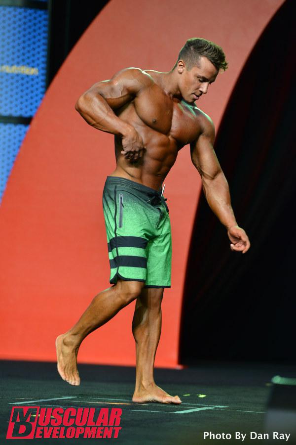 Diogo Montenegro estreia no palco do Mr. Olympia 2015