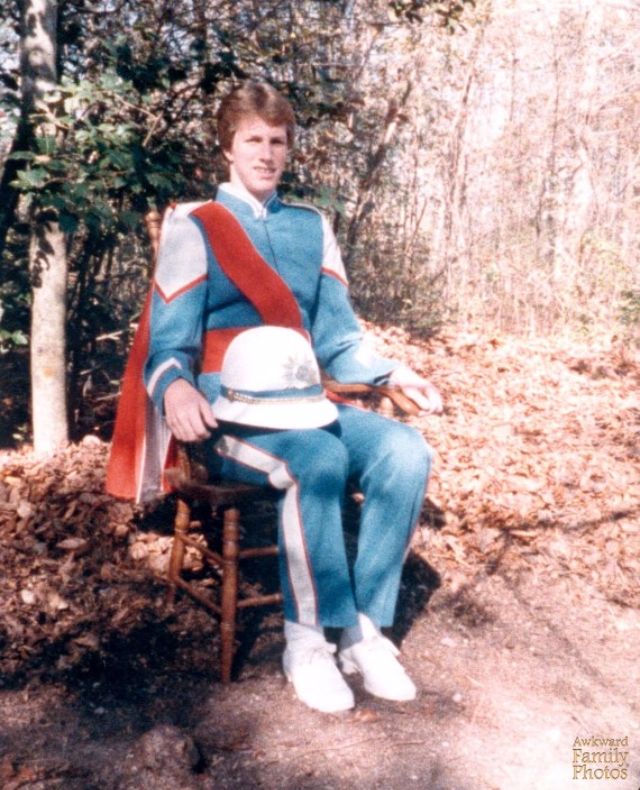 From Bad Hair to Cheesy Smiles, Here Are 40 of the Most Awkward School ...