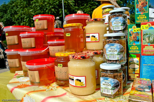 Piena upes, Maizes krasti un Medus strauti