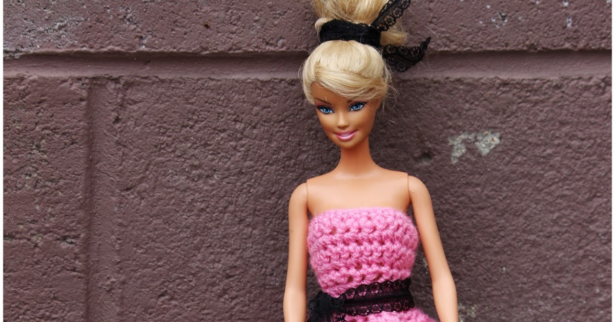 Mamma That Makes: Simple Barbie Gown