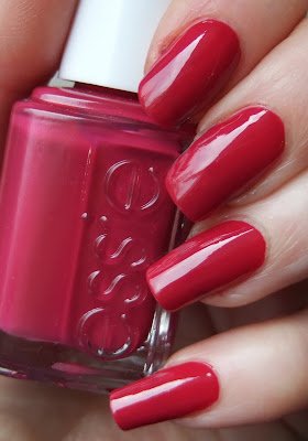 Polishtopia: Essie - Raspberry