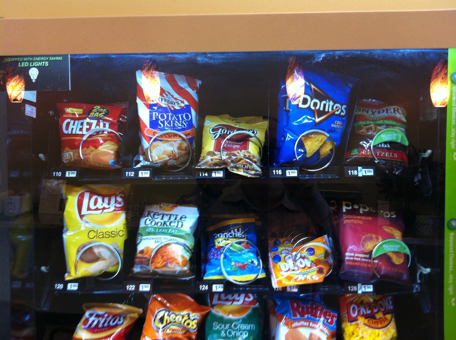 Iridi a Stelle e Strisce: Vending Machines (1)