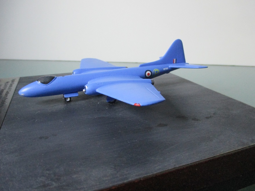 1/144 airbattle: 1/144 English Electric Canberra - by Diverse Images