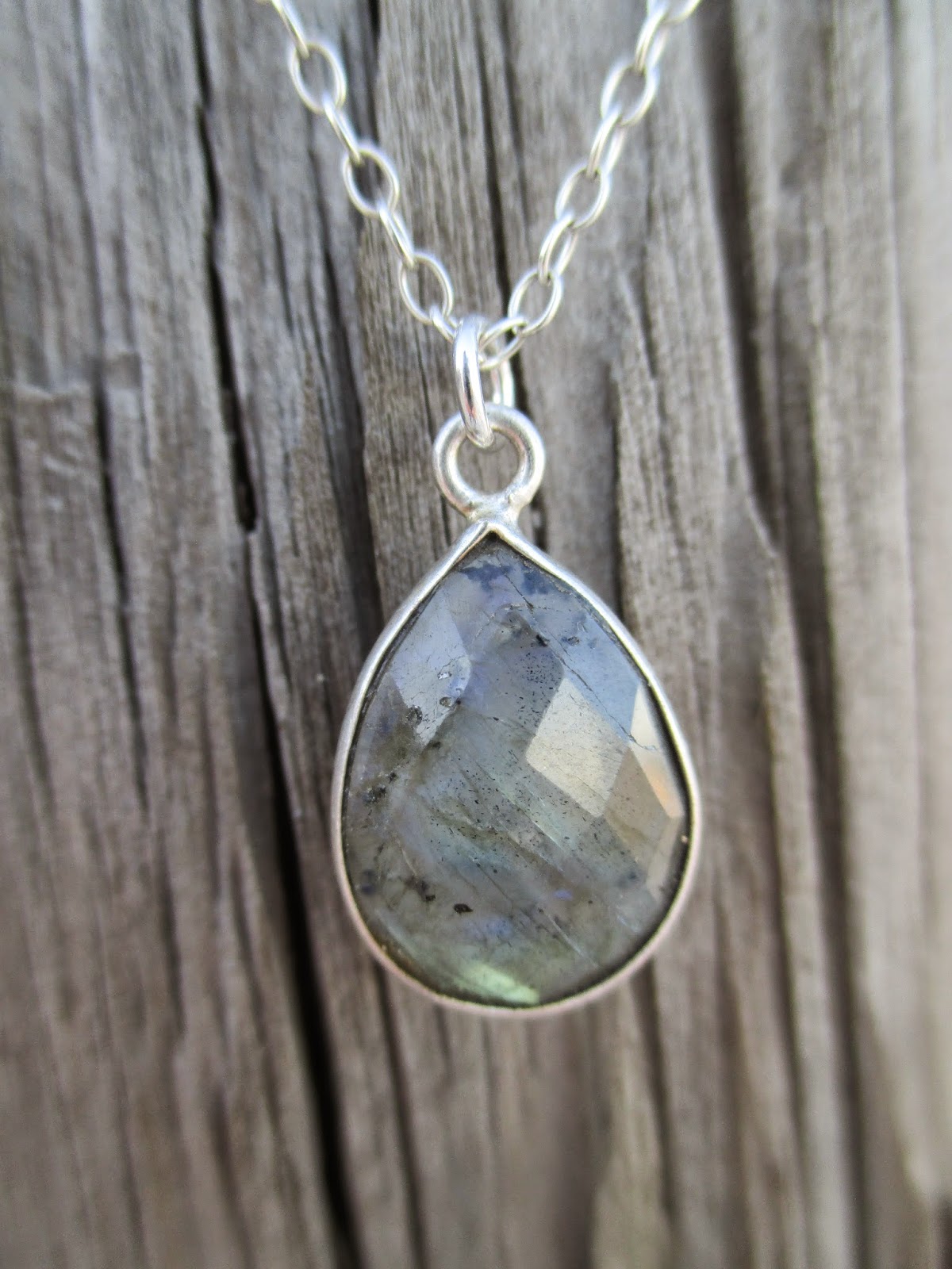 Bennett's Designs: Silver Labradorite Necklace