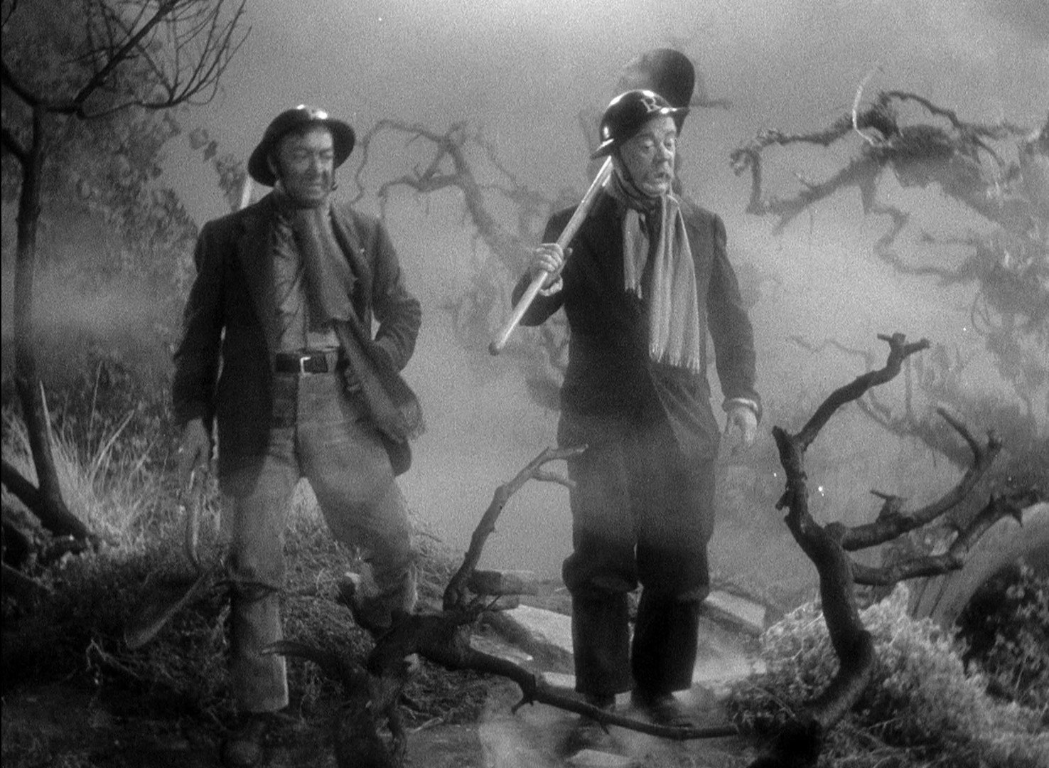 MCBASTARD'S MAUSOLEUM: THE RETURN OF THE VAMPIRE (1943) (Scream Factory ...