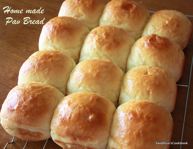 Sandhiya's Cookbook: Home made Pav bread | Pav bread using Tangzhong method