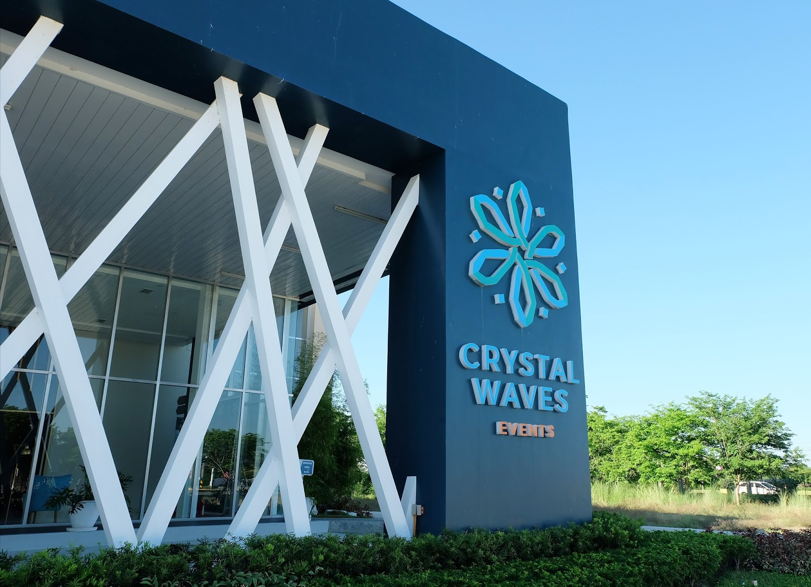 Crystal Waves Hotel and Resort: The Home of the First Wave Pool Resort ...