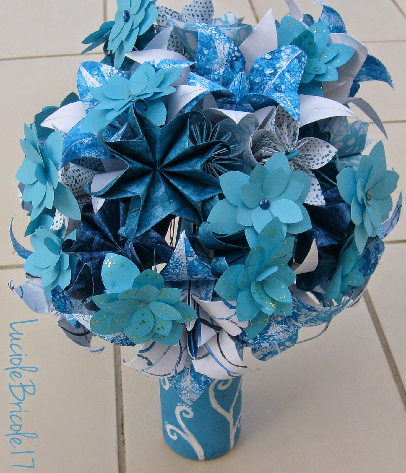 Luciole Bricole 17: Bouquet Bleu en Origami / Blue Origami Flower Bouquet