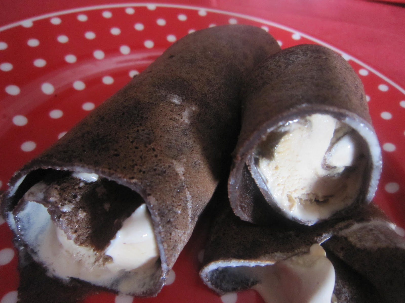 Crepes al cioccolato con gelato al caffè | LE RICETTE DI GESSICA