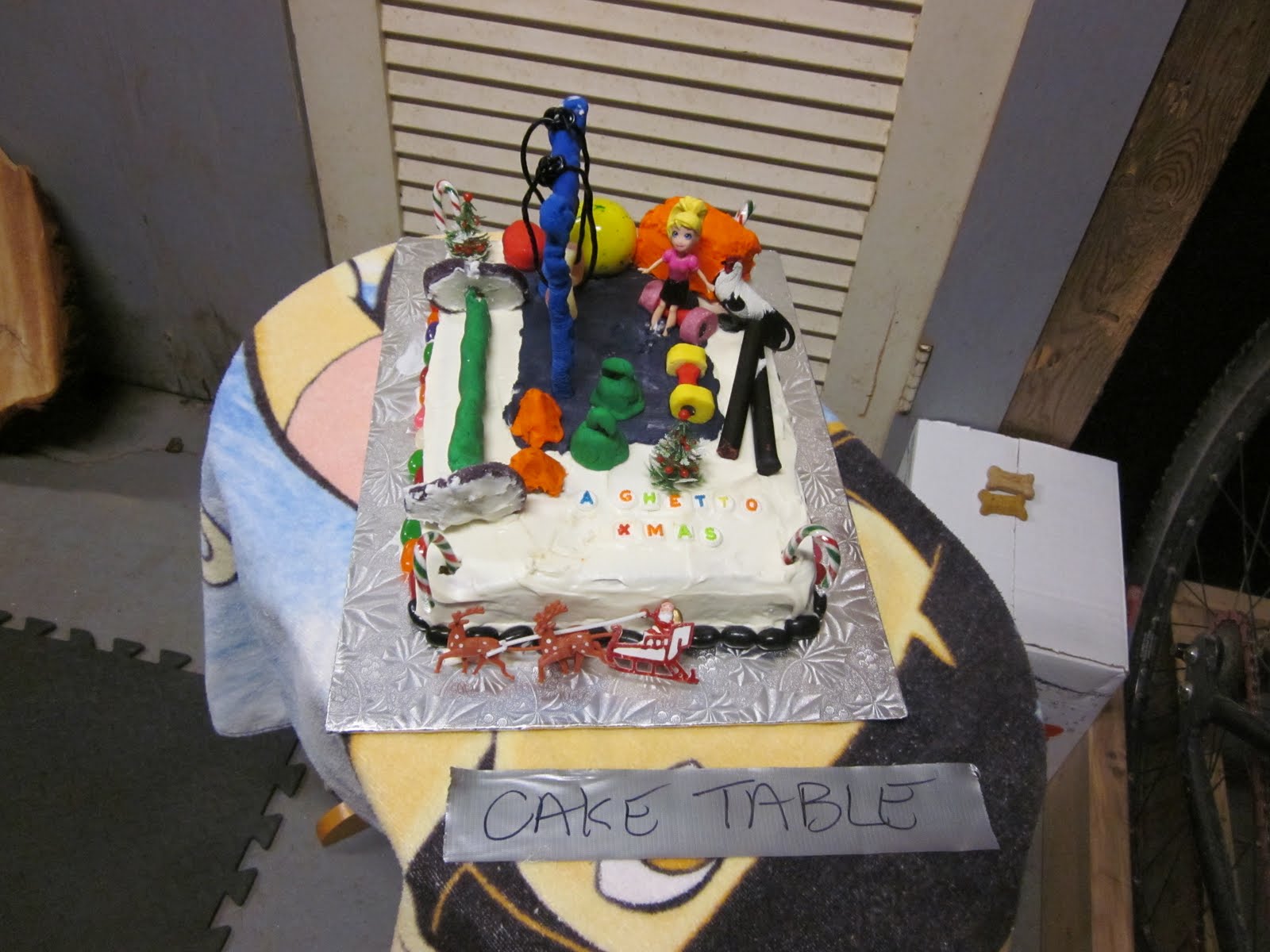 dora the explorer: ghetto christmas party