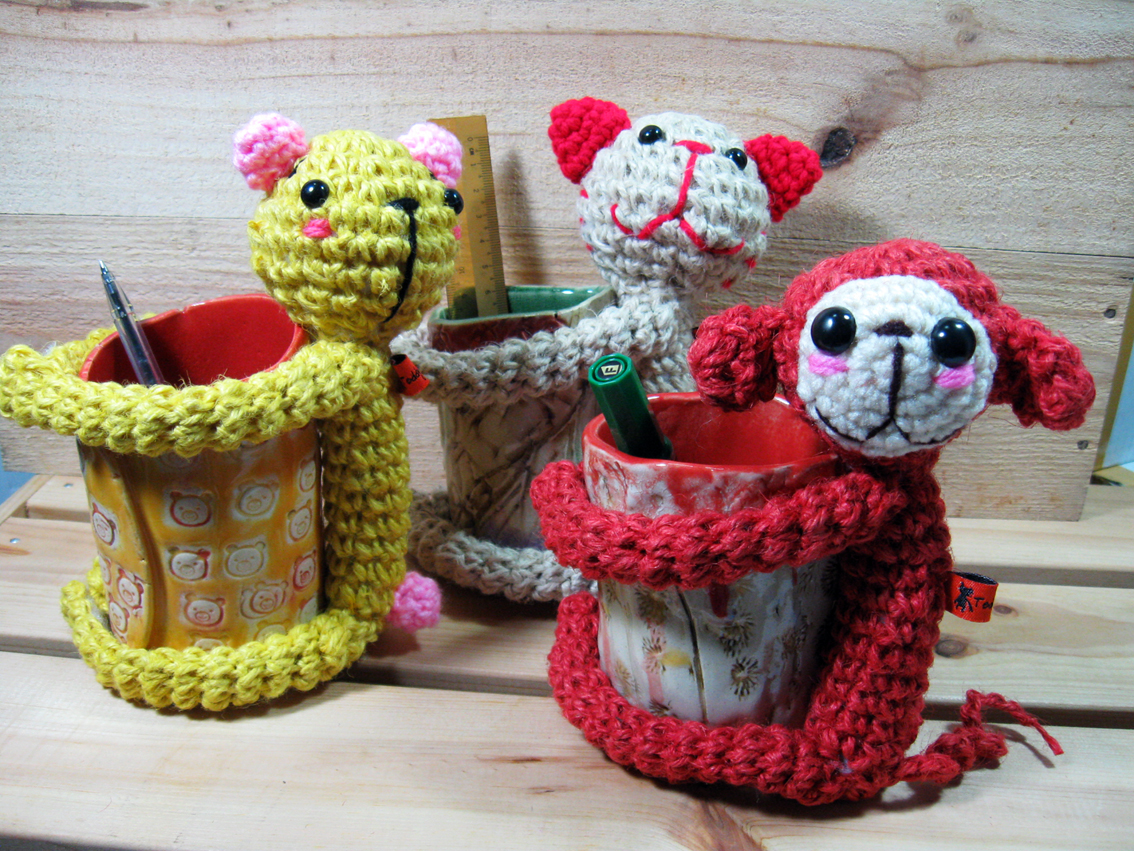 TeddyThotz: Crochet Pal-Ceramic Mug Penholder Set in Support of VWO's ...