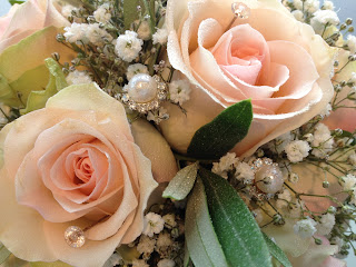 Floriss Heimdal: Brudebukett i rosa og hvit