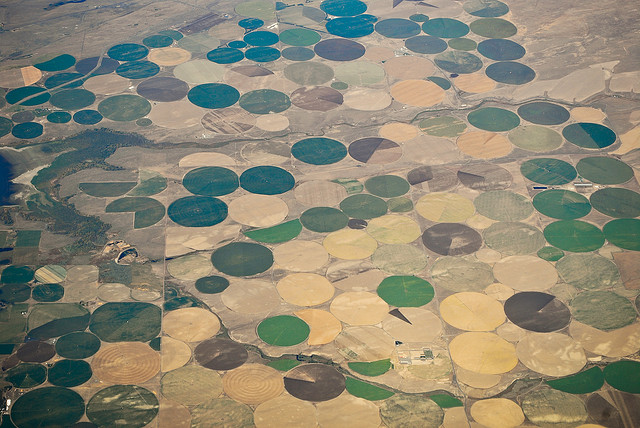 Center Pivot Irrigation: The Real Crop Circles ~ Kuriositas