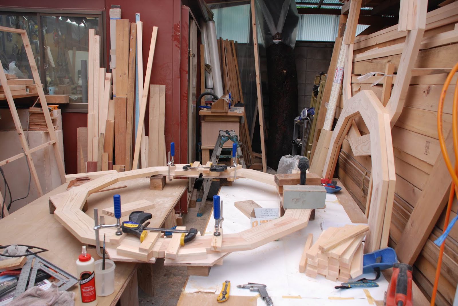 Our Japanese Eco-Kominka: Arnie makes a Japanese Circular Shoji Window.