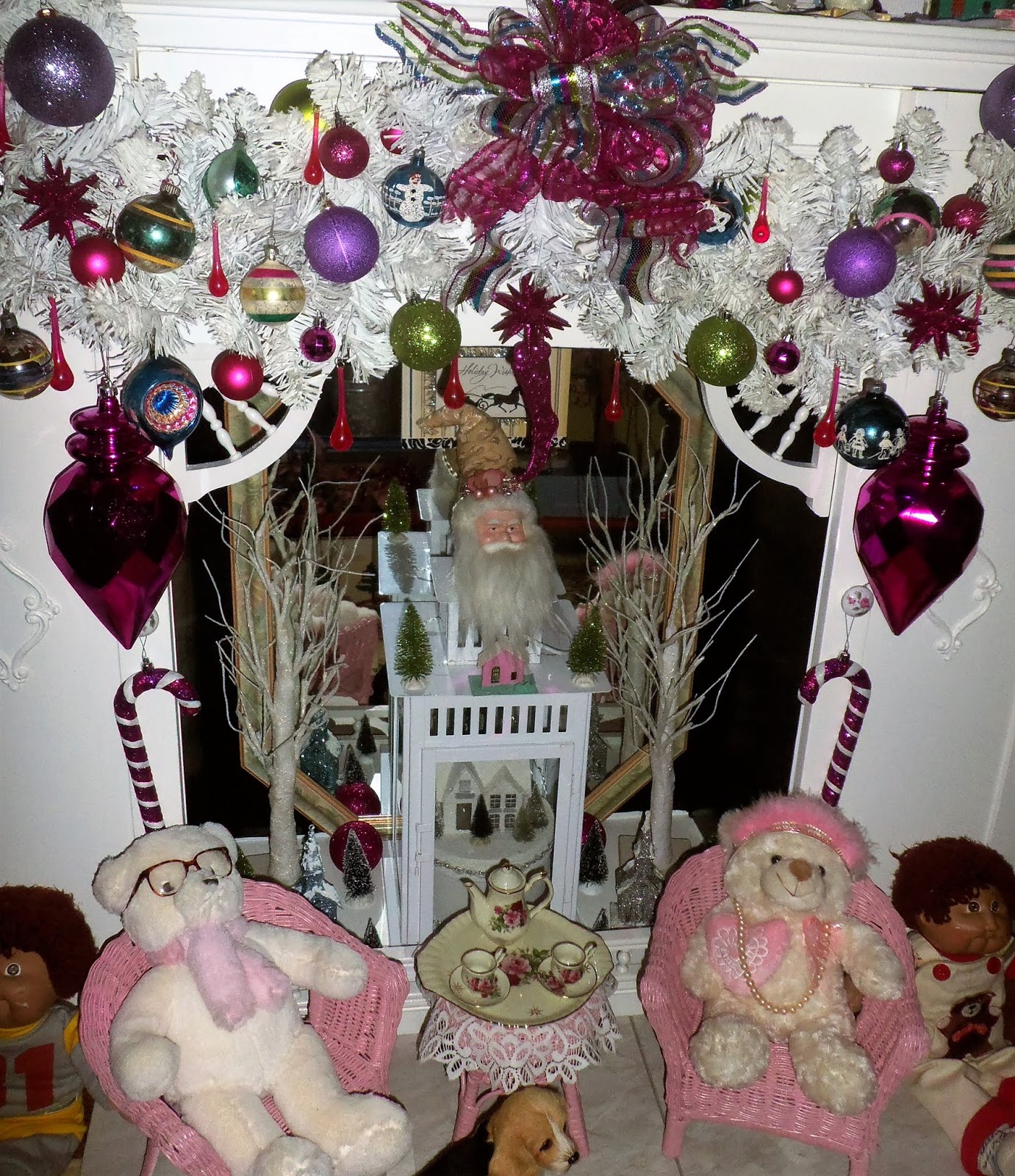 A DEBBIE-DABBLE CHRISTMAS: Christmas in the Craft Room, Christmas Home ...