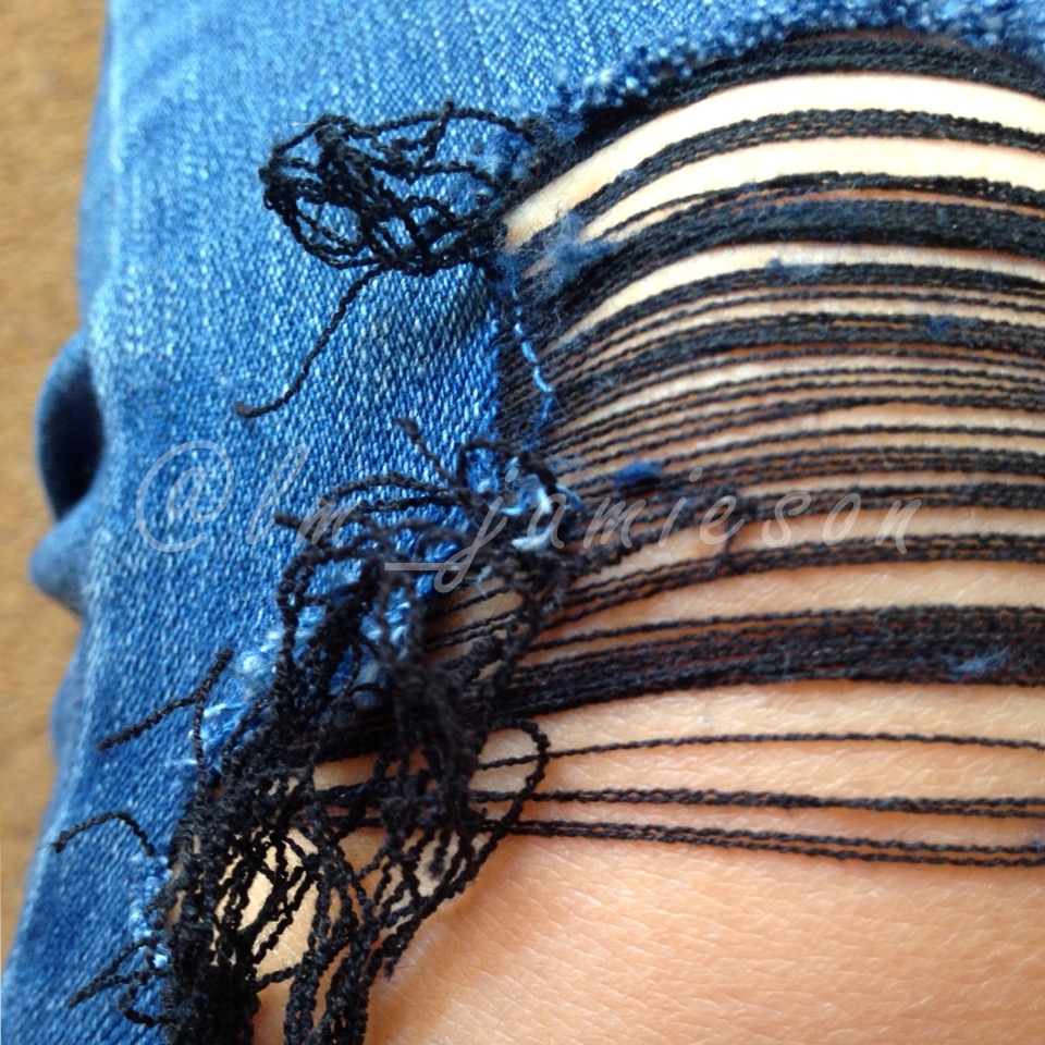 Lin-Marie Jamieson: DIY Ripped Jeans!!