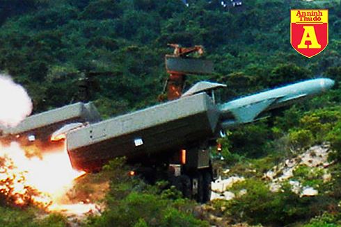 Vietnam shows video of the most powerful anti-ship missiles P-35P ...
