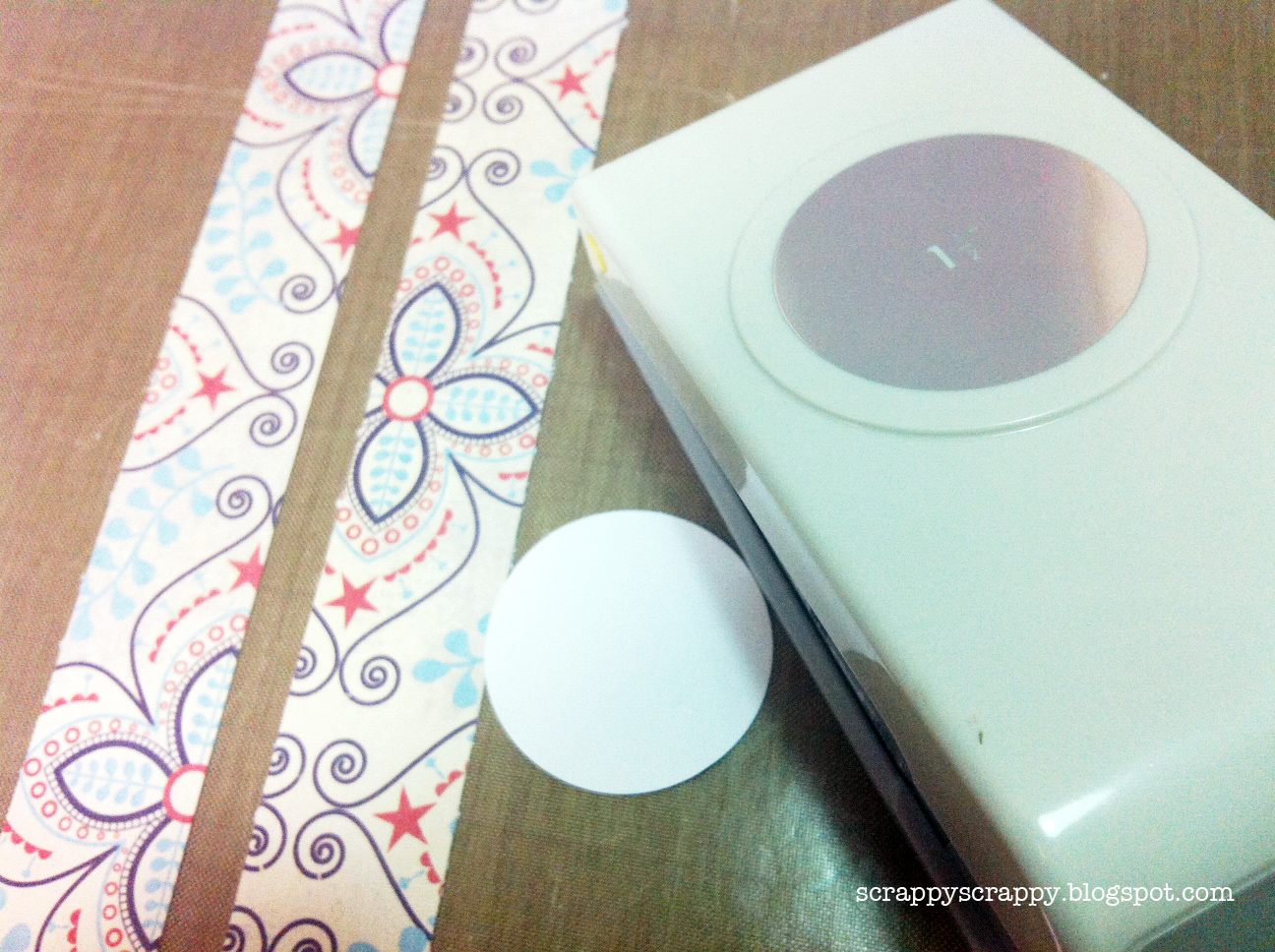 Spring + Paper Flower Tutorial - Scrappy Scrappy