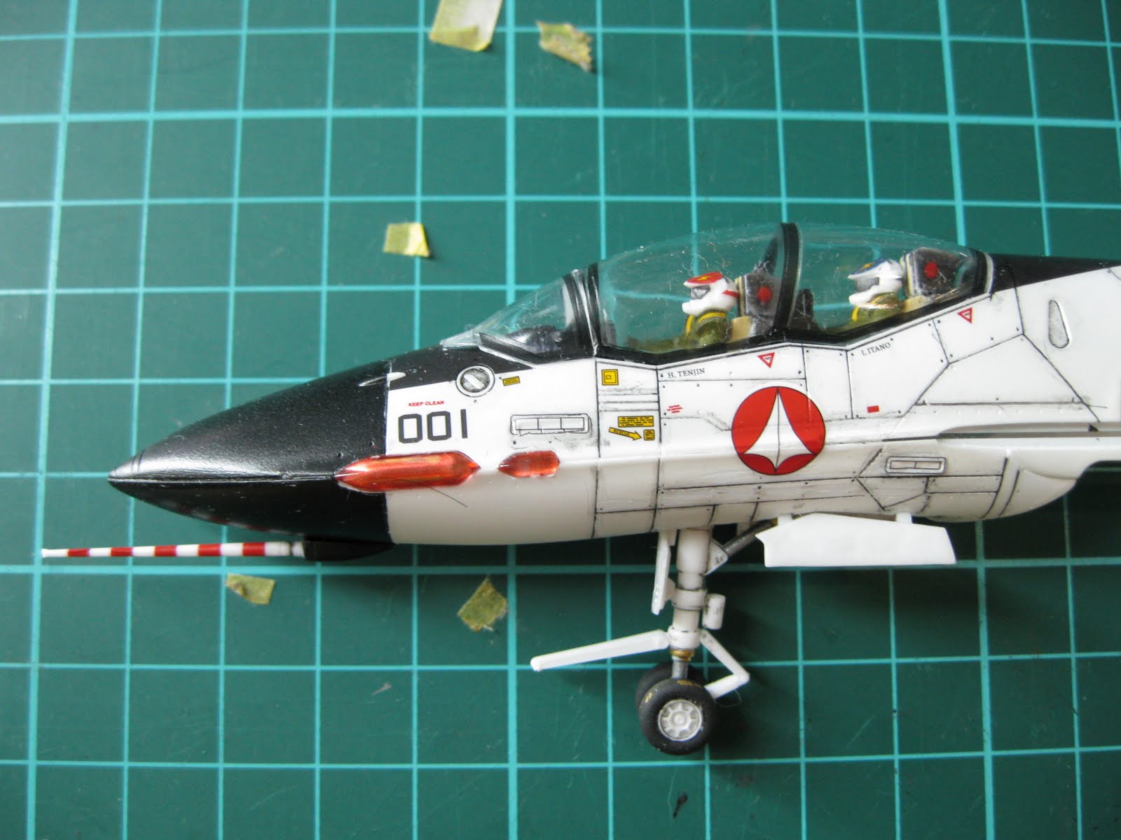 TOY ADDICT ZONE: MACROSS ZERO : 1/72 VF-0B [WIP3]