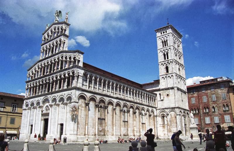 Lucca y sus alrededores