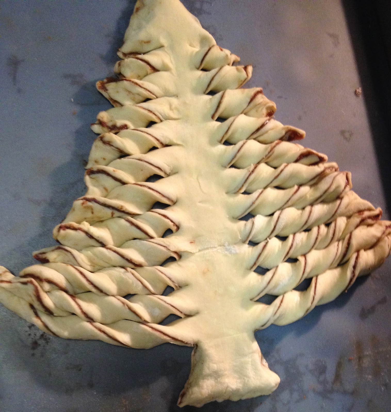 The Cooks of Cake and Kindness: Christmas Tree Pastries