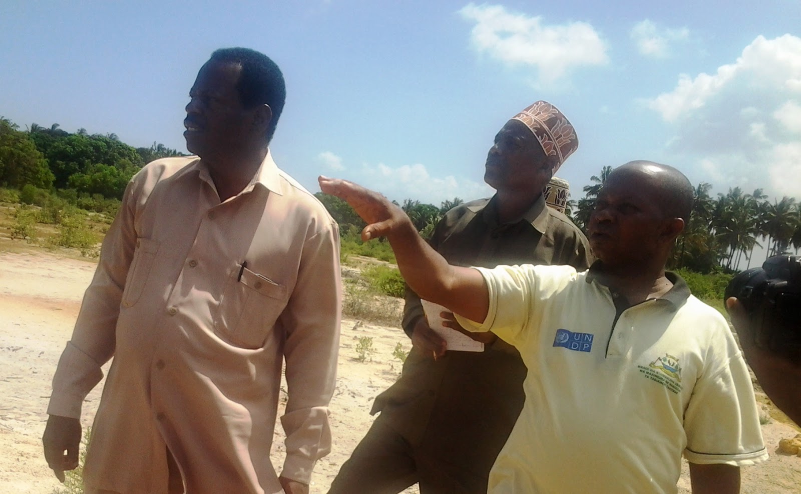 Naibu Waziri wa Kilimo Mifugo Maliasili na Uvuvi Zanzibar Mhe.Dkt ...