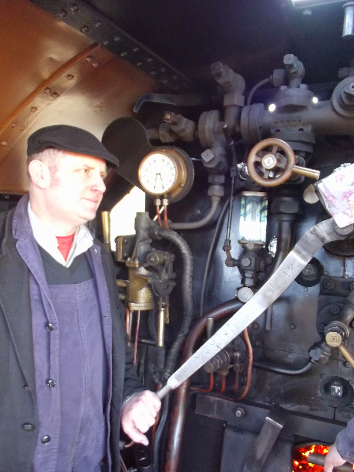 Steam Memories: British Railways No 90733 2-8-0 heavy goods engine