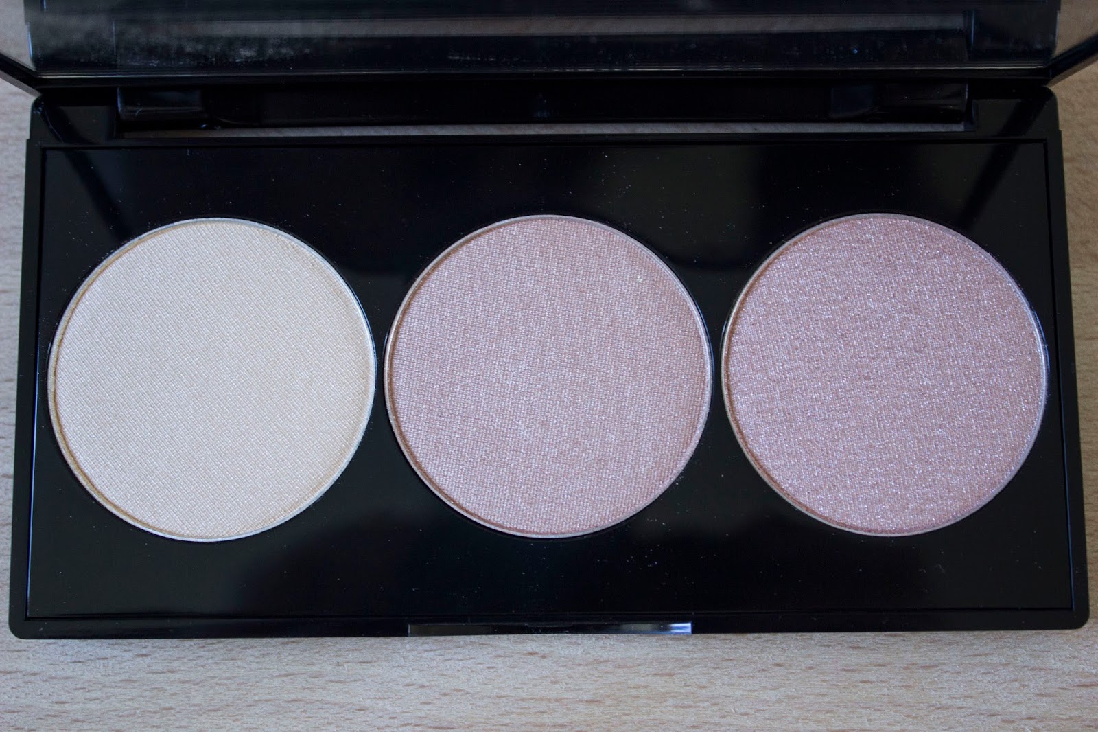 L'highlighter sous trois formats avec Smashbox ! | La vie en Lucie ...