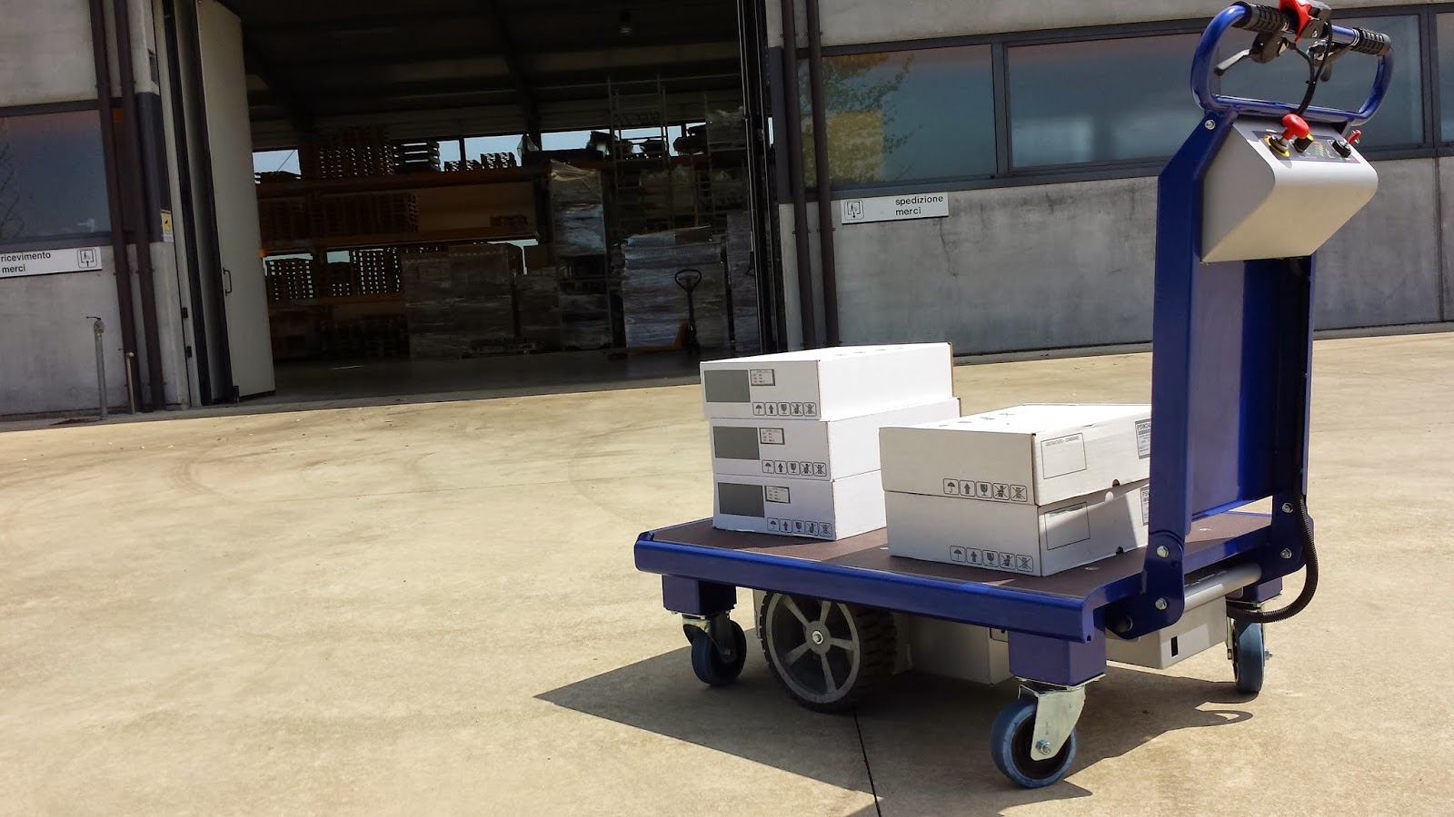 Powered Platform carts Zallys: M15 battery powered platform cart ...