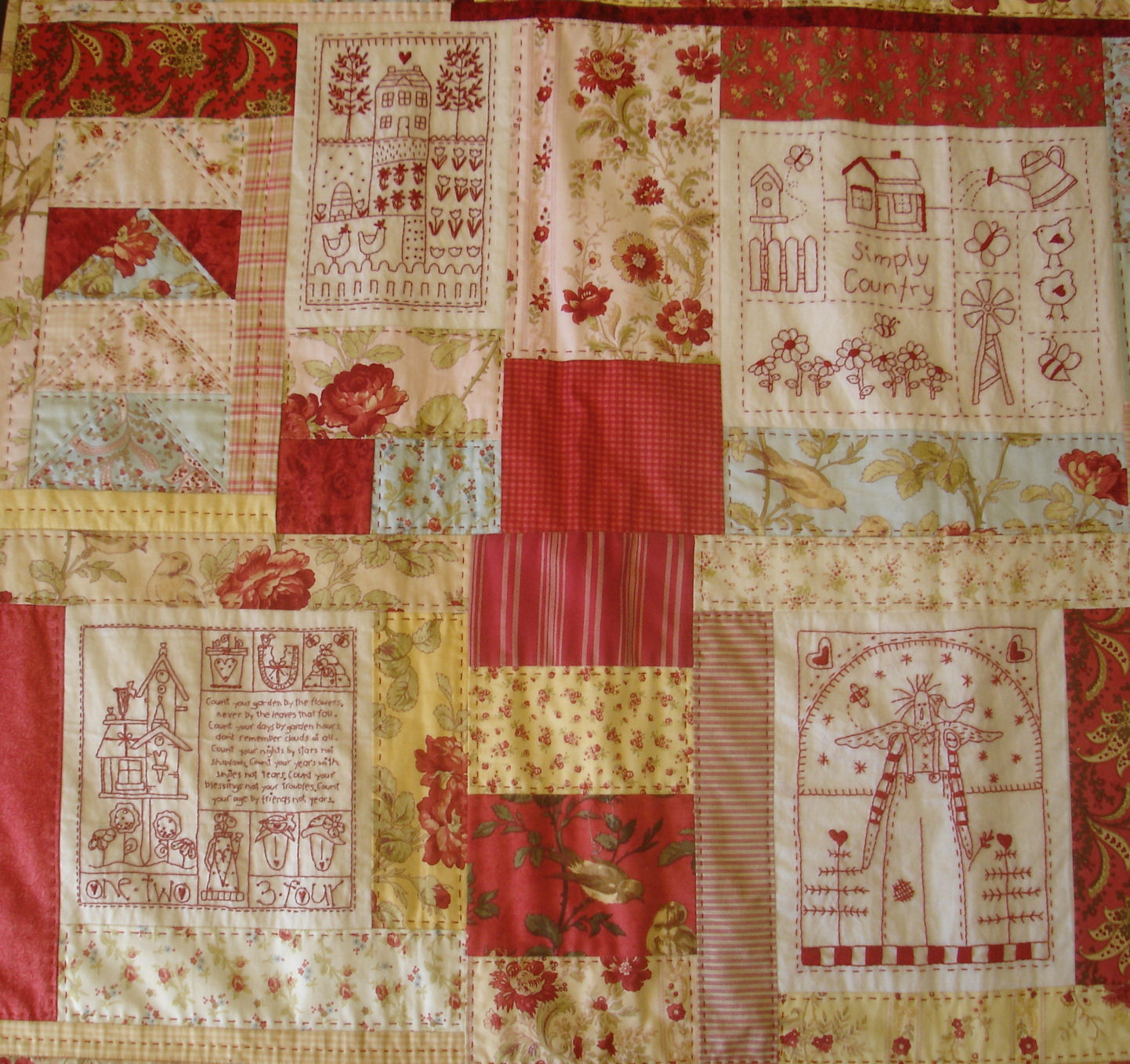 Mugwa Cottage: Gingham Rose Redwork Quilt