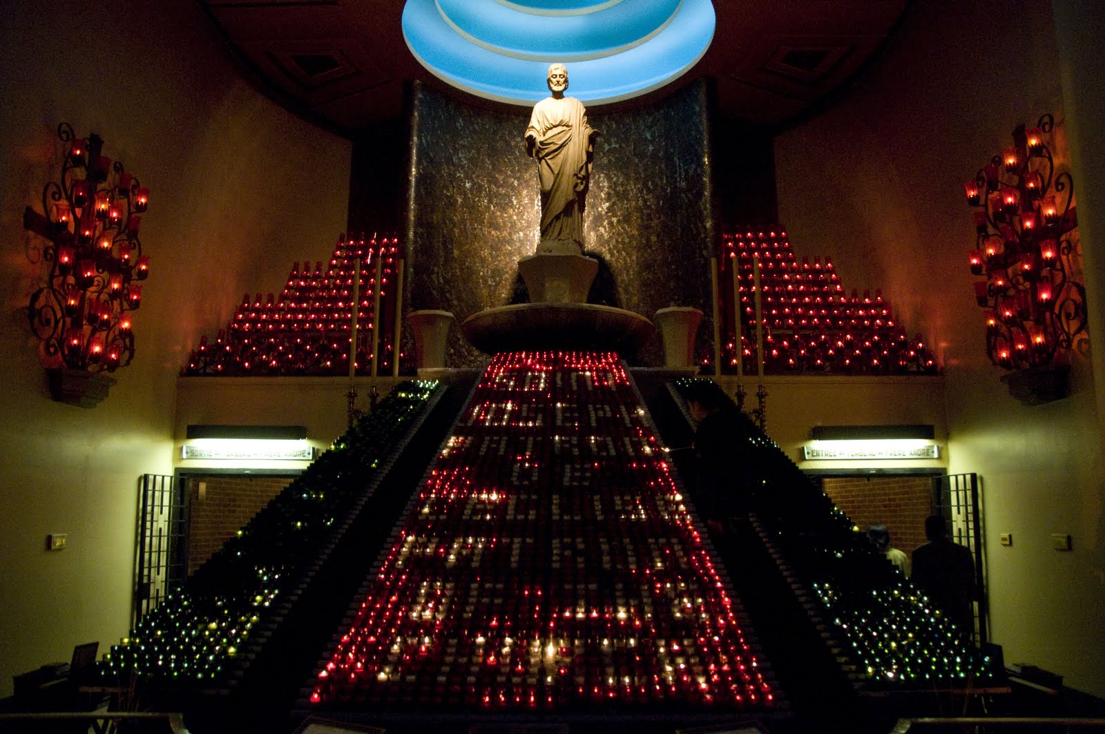 La Caverne aux Millions de Roses: Les plus belles églises de Montréal