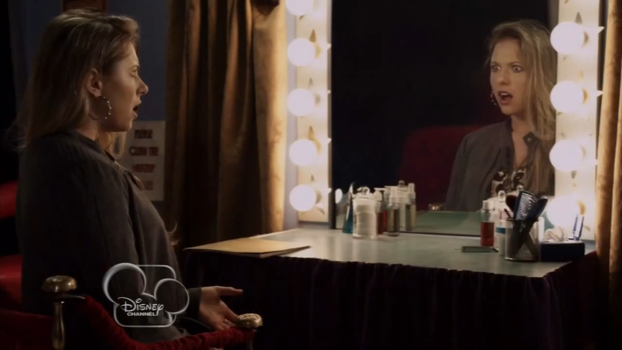 All Things My Babysitter's a Vampire: My Babysitter's a Vampire "Mirror ...