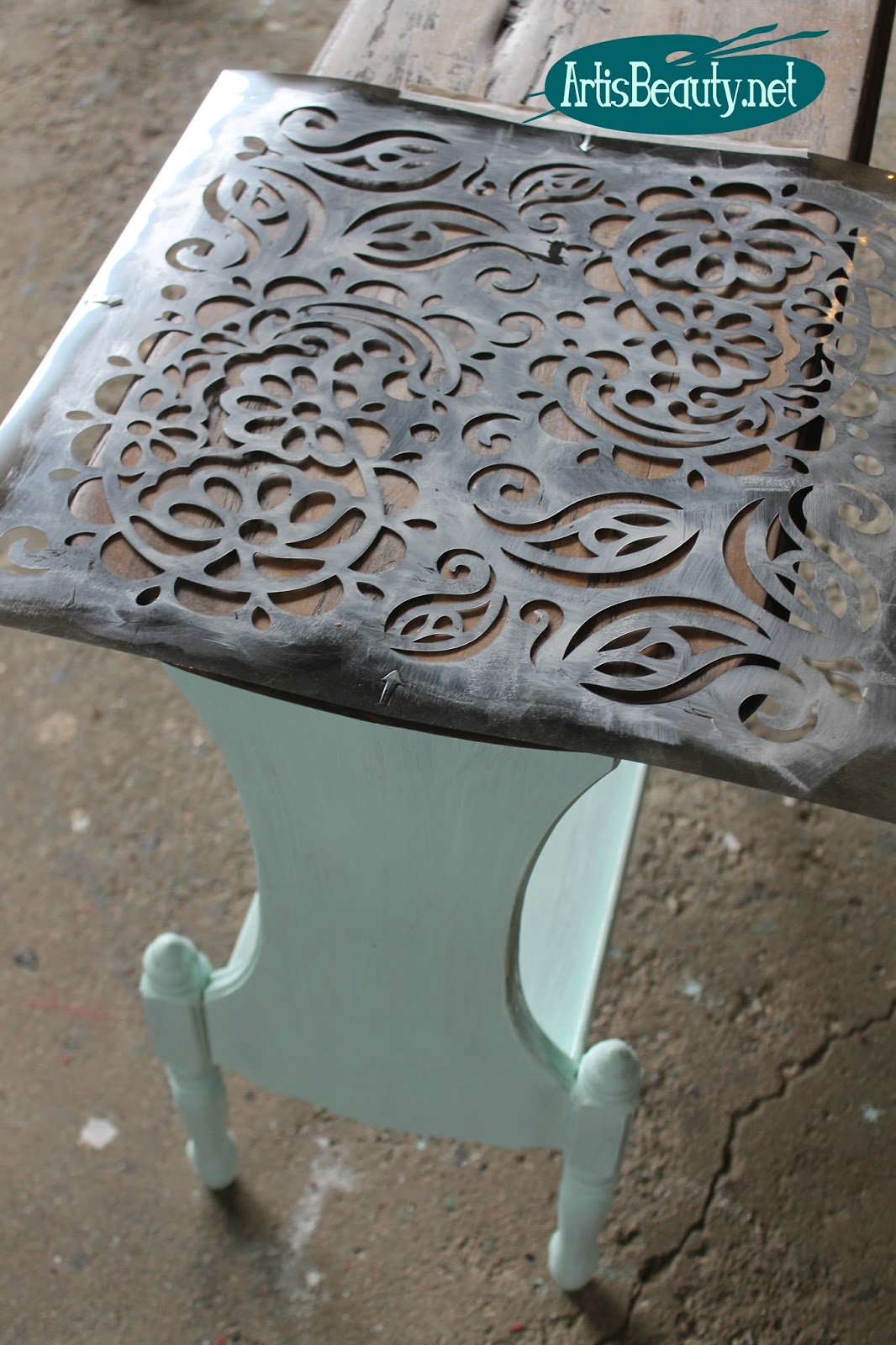 ART IS BEAUTY: Simple Stencilled Side table MAKEOVER